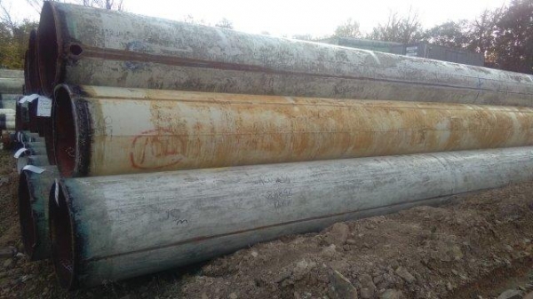 762mm Dia x 19.5mm Thickness x 8.620mtrs Long Grade X52 Used Painted ...