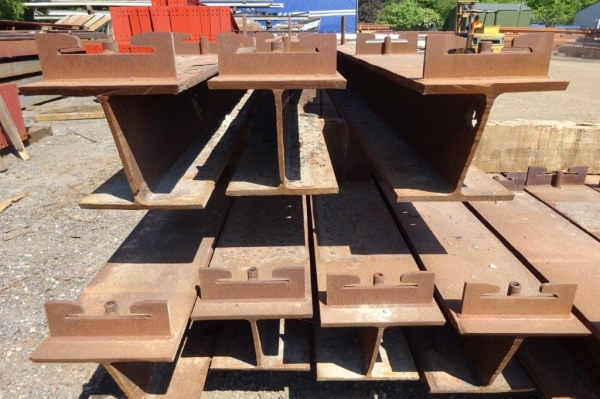 15.200 Mtr 305 mm x 305 mm x 137 Kg/m Steel Column - Universal Column ...