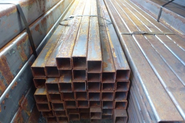 7.600 Mtr of 40 mm x 40 mm x 2 mm Steel Box Section ( 40 x 40 x 2 mm ...