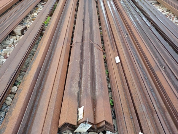 12.000 Mtr 120 mm x 120 mm x 8 mm Mild Steel Angle Iron Unused Stock ...