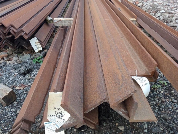 12.160 Mtr 130 mm x 130 mm x 12 mm Mild Steel Angle Iron Unused Stock ...